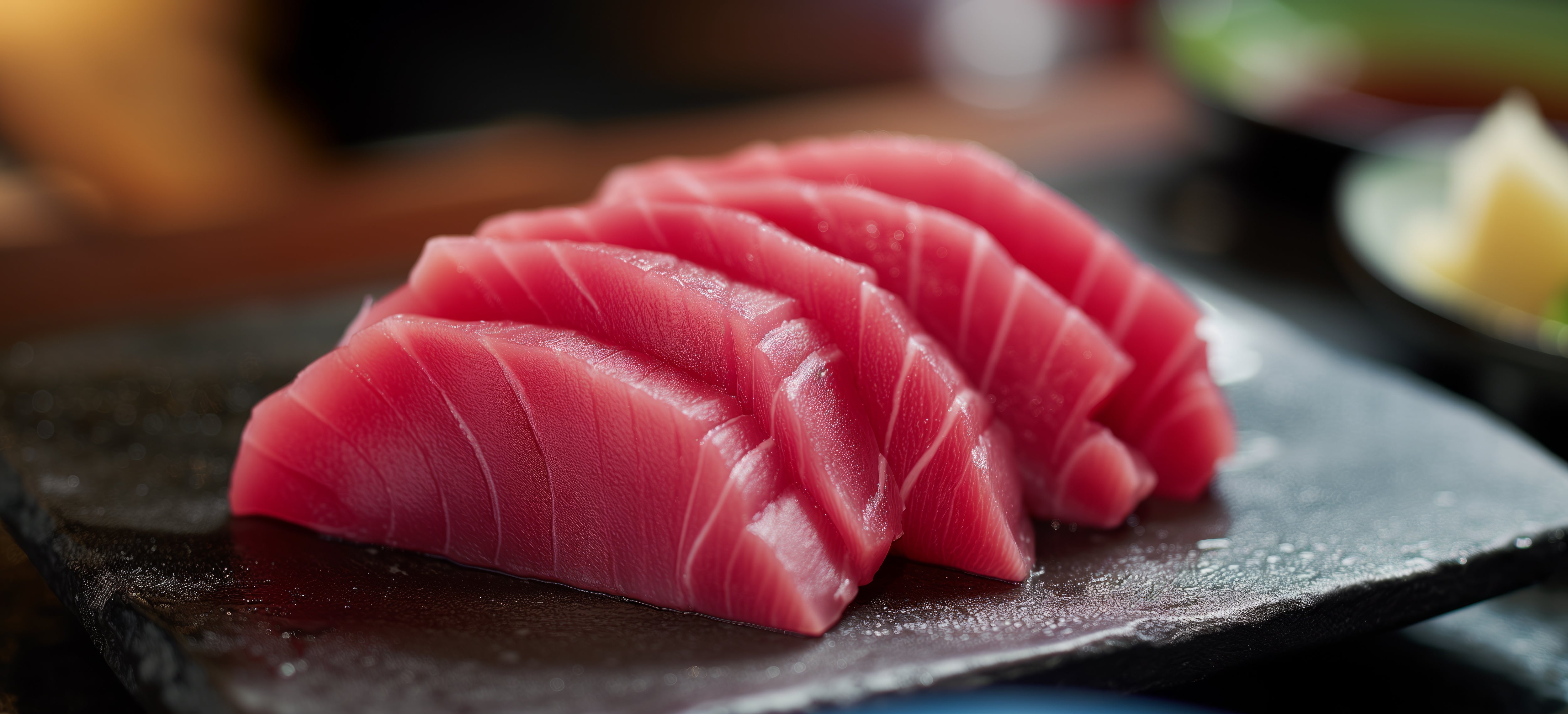 Fresh Yellowfin Tuna Saku (Sashimi quality - Akami) - 0.4 ~ 0.6 lb